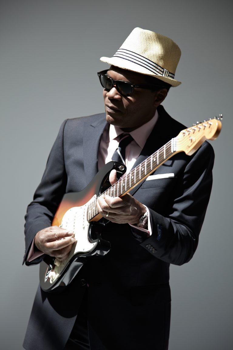 Robert Cray Band - M&M Group Entertainment